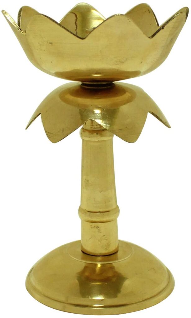 Exquisite Decorative Oil Lamp for Puja | Pramanik Steel